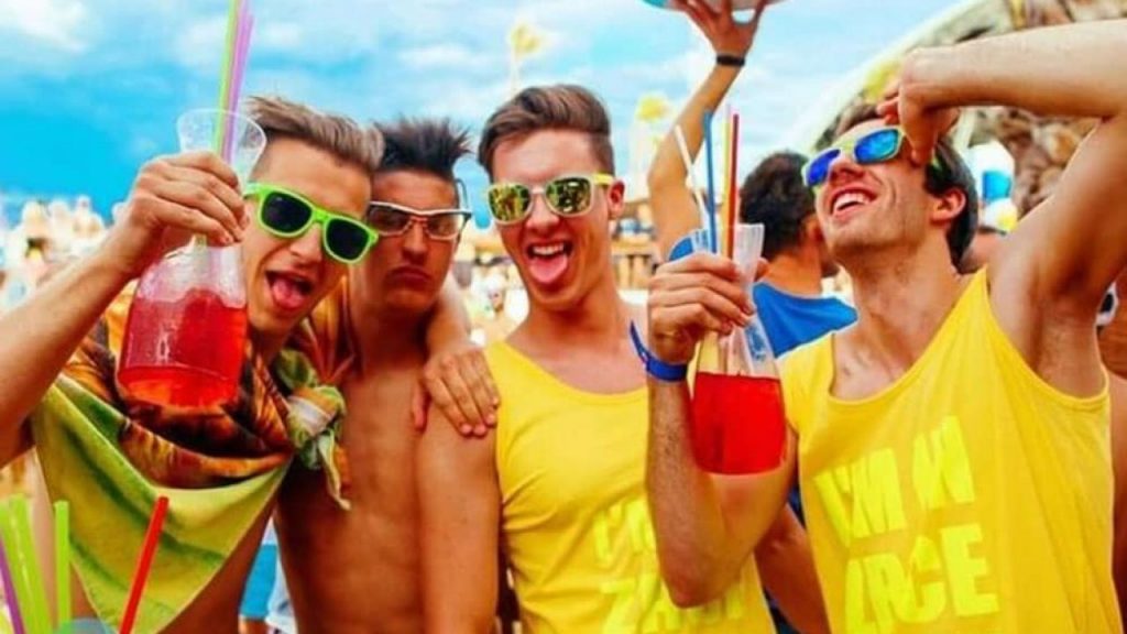 12 Crazy Ideas And Tips For Groom Bachelor Party