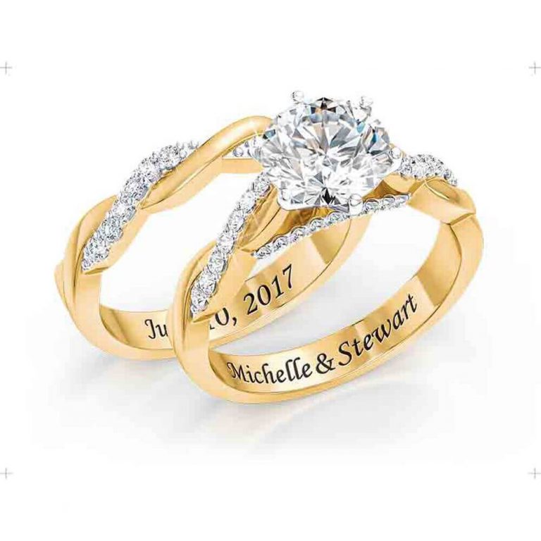 42 Best Engagement Gift Ideas for Happy Couples of 2022