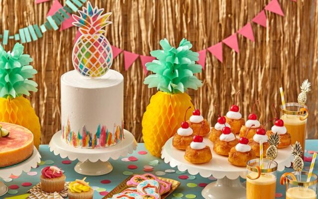 10+ Super Ideas Throw Pool Party at Destination Wedding