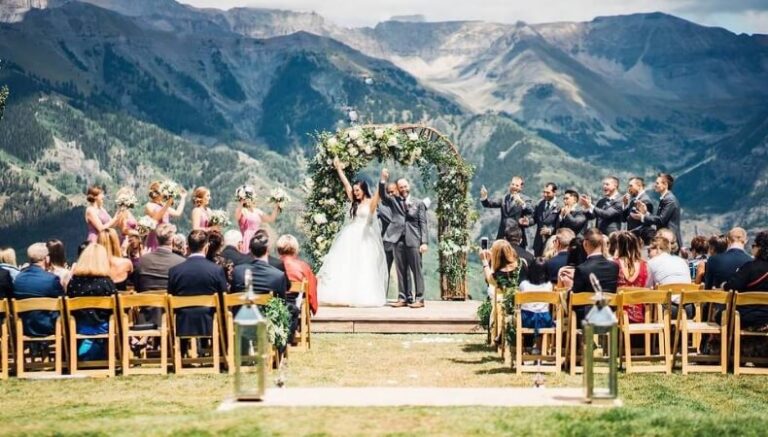 25 Best Mountain Destination Weddings In The US
