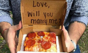 How to Propose a Girl (Successfully) - 25 Romantic Ways