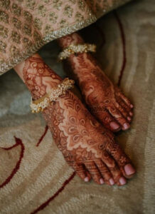 80+ Stunning Arabic Mehndi Designs From Unique to Simple