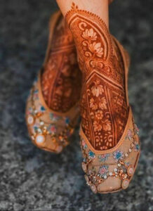 80+ Stunning Arabic Mehndi Designs From Unique to Simple