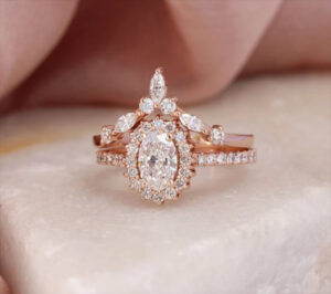 10 Best Fantasy Engagement Rings for a Fairy-tale Proposal