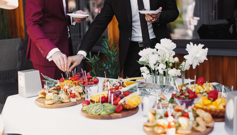 11 Best Potluck Wedding Reception Ideas